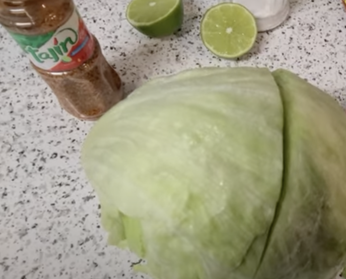 Botanas con tradición: Lechuga completa con chile y limón